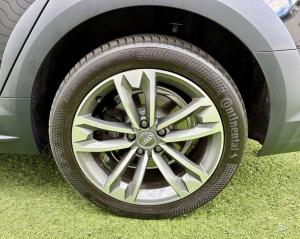 Melns Audi A4 Allroad 2016 Panevēža, ar dzinēja tilpumu 1.97 L un nobraukumu 221 tūkst. km par 14700 €, foto 9 vietnē AUTOMOTO.COM.LV