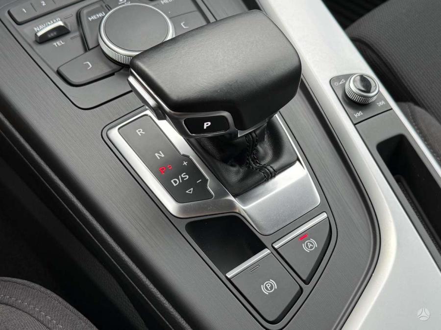 Black Audi A4 Allroad 2016 in Prienai, with an engine capacity of 1.97 L and mileage of 213 thousand km for 12850 €, photo 41 on AUTOMOTO.COM.LV