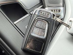 Black Audi A4 Allroad 2016 in Prienai, with an engine capacity of 1.97 L and mileage of 213 thousand km for 12850 €, photo 43 on AUTOMOTO.COM.LV