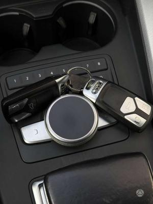 Black Audi A4 Allroad 2017 in Klaipeda, with an engine capacity of 0.00 L and mileage of 325 thousand km for 12800 €, photo 20 on AUTOMOTO.COM.LV