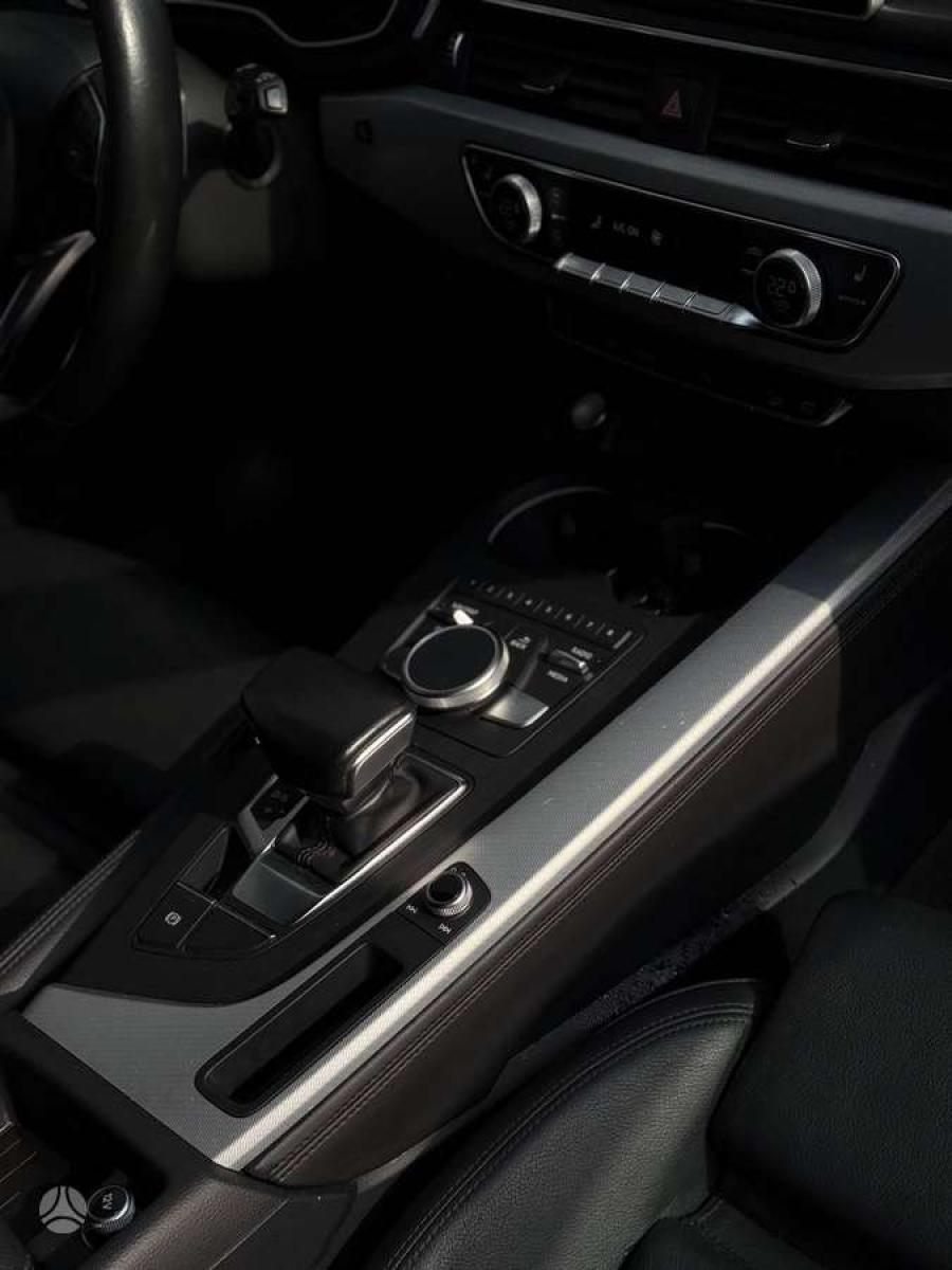 Black Audi A4 Allroad 2017 in Klaipeda, with an engine capacity of 0.00 L and mileage of 325 thousand km for 12550 €, photo 19 on AUTOMOTO.COM.LV