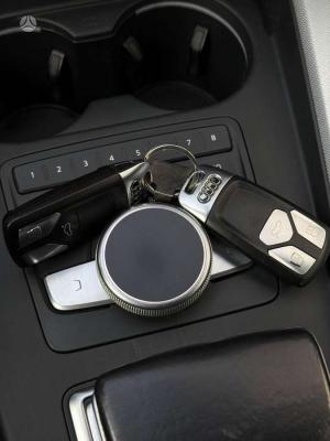 Black Audi A4 Allroad 2017 in Klaipeda, with an engine capacity of 0.00 L and mileage of 325 thousand km for 12550 €, photo 20 on AUTOMOTO.COM.LV