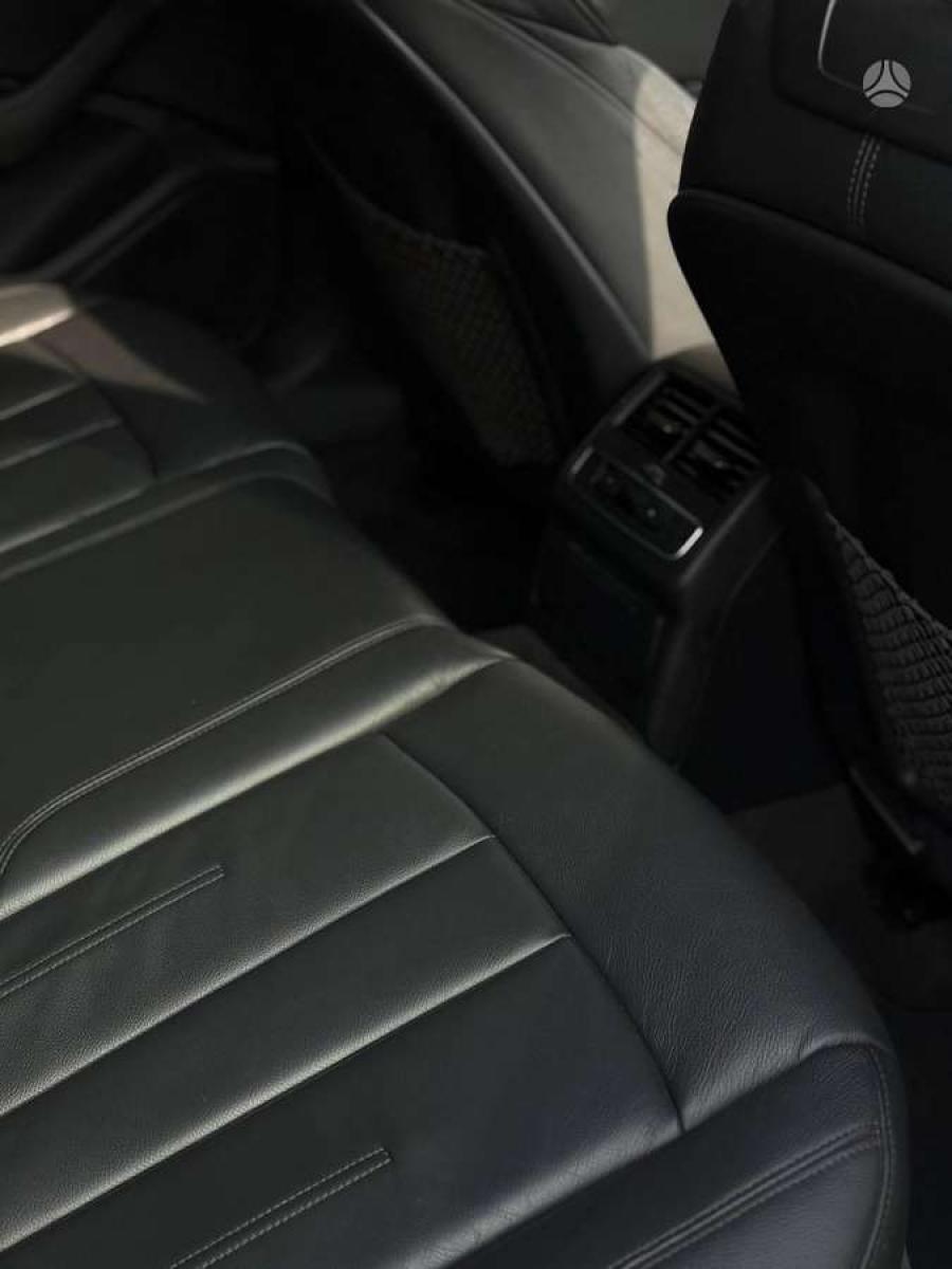 Black Audi A4 Allroad 2017 in Klaipeda, with an engine capacity of 0.00 L and mileage of 325 thousand km for 12550 €, photo 25 on AUTOMOTO.COM.LV