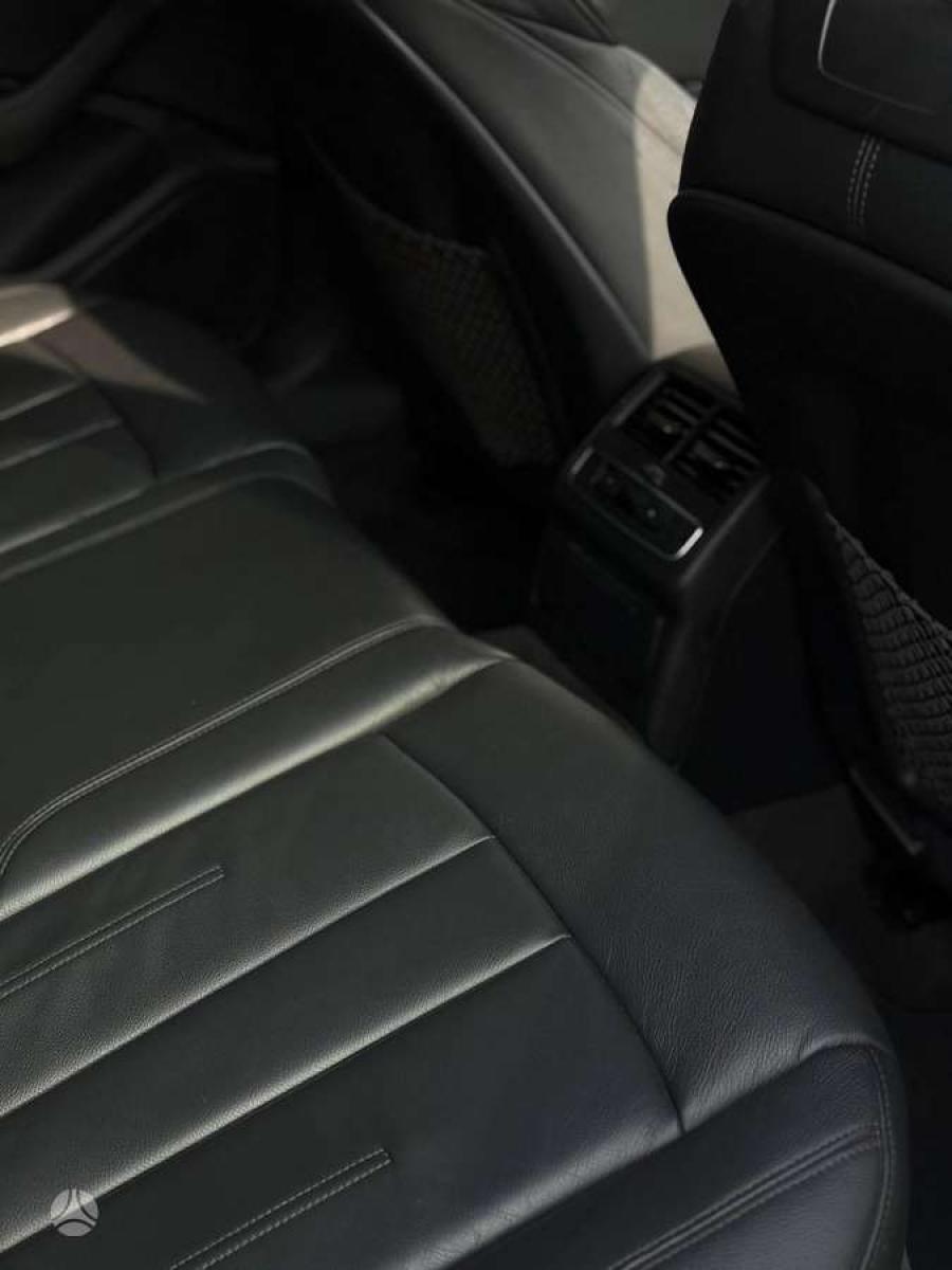 Black Audi A4 Allroad 2017 in Klaipeda, with an engine capacity of 0.00 L and mileage of 325 thousand km for 11950 €, photo 25 on AUTOMOTO.COM.LV