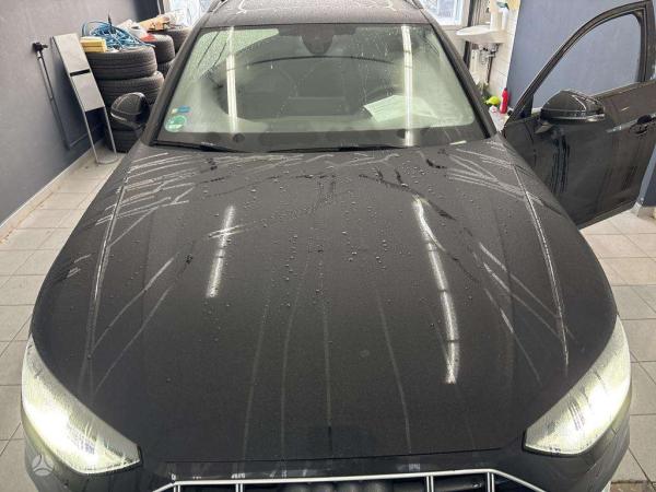 Black Audi A4 Allroad 2020 in Kaunas, with an engine capacity of 2.97 L and mileage of 199 thousand km for 21999 €, photo 10 on AUTOMOTO.COM.LV