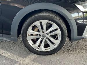 Black Audi A4 Allroad 2020 in Kaunas, with an engine capacity of 2.97 L and mileage of 199 thousand km for 21499 €, photo 24 on AUTOMOTO.COM.LV