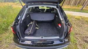 Black Audi A4 Allroad 2020 in Tallinn, with an engine capacity of 3.00 L and mileage of 190 thousand km for 24900 €, photo 10 on AUTOMOTO.COM.LV