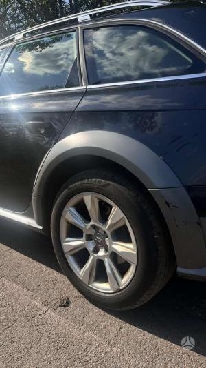 Zils Audi A4 Allroad 2011 Viļņa, ar dzinēja tilpumu 1.97 L un nobraukumu 308 tūkst. km par 6499 €, foto 8 vietnē AUTOMOTO.COM.LV