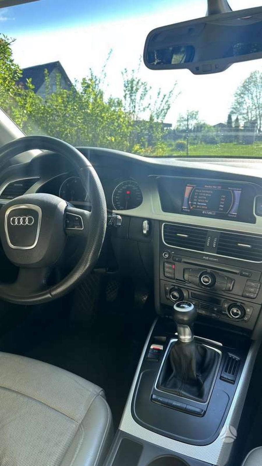 Zils Audi A4 Allroad 2011 Viļņa, ar dzinēja tilpumu 1.97 L un nobraukumu 308 tūkst. km par 6499 €, foto 23 vietnē AUTOMOTO.COM.LV