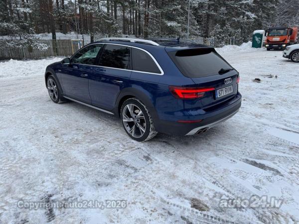 Blue Audi A4 Allroad 2017 in Tallinn, with an engine capacity of 3.00 L and mileage of 172 thousand km for 17900 €, photo 3 on AUTOMOTO.COM.LV