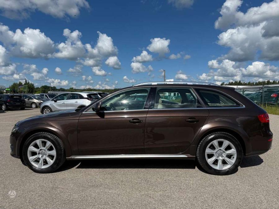 Brūns Audi A4 Allroad 2010 Utena, ar dzinēja tilpumu 1.97 L un nobraukumu 311 tūkst. km par 7650 €, foto 5 vietnē AUTOMOTO.COM.LV
