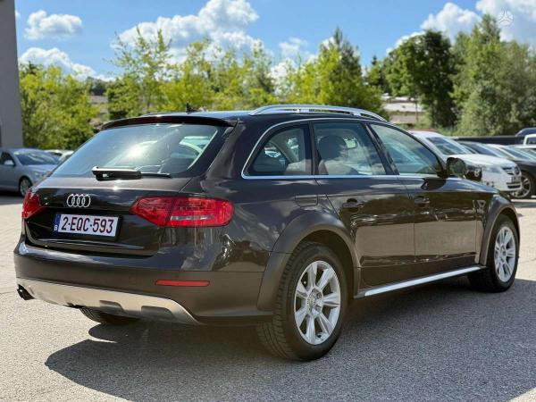 Brown Audi A4 Allroad 2010 in Utena, with an engine capacity of 1.97 L and mileage of 311 thousand km for 7650 €, photo 7 on AUTOMOTO.COM.LV