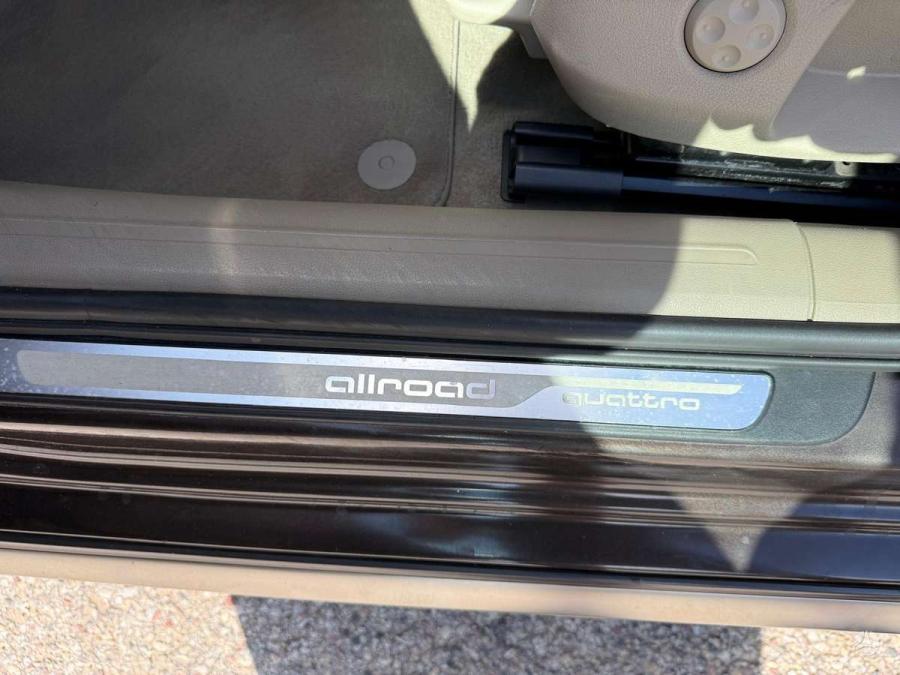 Brūns Audi A4 Allroad 2010 Utena, ar dzinēja tilpumu 1.97 L un nobraukumu 311 tūkst. km par 7650 €, foto 24 vietnē AUTOMOTO.COM.LV