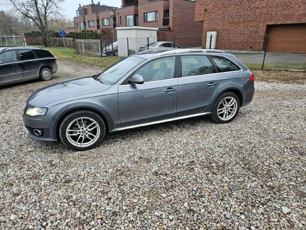 Grey Audi A4 Allroad 2011 in Marijampole, with an engine capacity of 1.97 L and mileage of 350 thousand km for 4450 €, photo 2 on AUTOMOTO.COM.LV