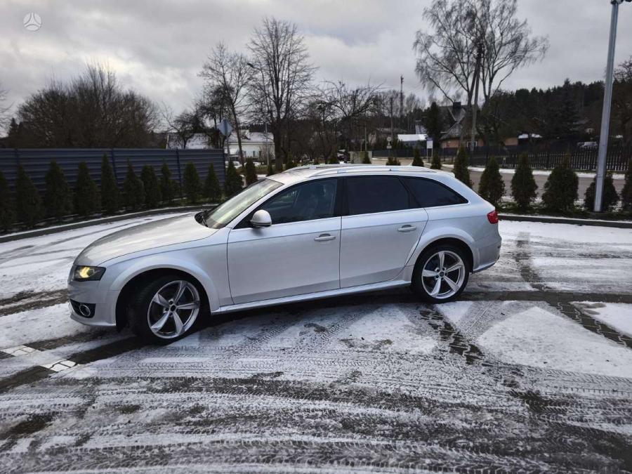 Pelēks Audi A4 Allroad 2011 Viļņa, ar dzinēja tilpumu 2.97 L un nobraukumu 298 tūkst. km par 8000 €, foto 3 vietnē AUTOMOTO.COM.LV