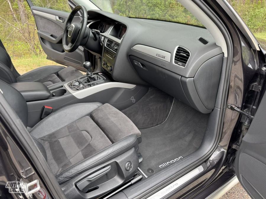 Grey Audi A4 Allroad 2011 in Druskininkai, with an engine capacity of 2.00 L and mileage of 174 thousand km for 7700 €, photo 13 on AUTOMOTO.COM.LV