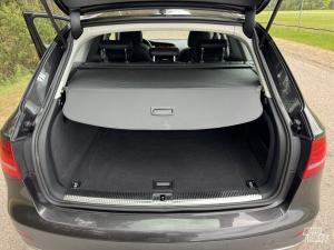Grey Audi A4 Allroad 2011 in Druskininkai, with an engine capacity of 2.00 L and mileage of 174 thousand km for 7700 €, photo 16 on AUTOMOTO.COM.LV