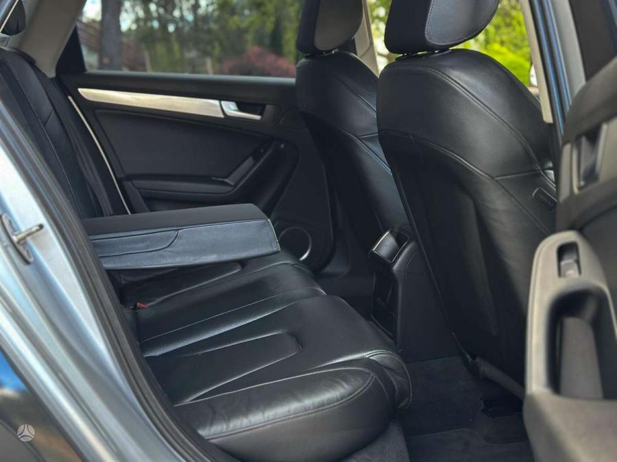 Pelēks Audi A4 Allroad 2012 Kauņa, ar dzinēja tilpumu 1.97 L un nobraukumu 351 tūkst. km par 7600 €, foto 34 vietnē AUTOMOTO.COM.LV