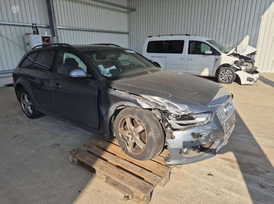 Pelēks Audi A4 Allroad 2012 Utena, ar dzinēja tilpumu 1.97 L un nobraukumu 198 tūkst. km par 3600 €, foto 9 vietnē AUTOMOTO.COM.LV