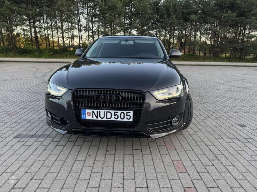 Pelēks Audi A4 Allroad 2012 Tauragė, ar dzinēja tilpumu 1.97 L un nobraukumu 263 tūkst. km par 7800 €, foto 1 vietnē AUTOMOTO.COM.LV