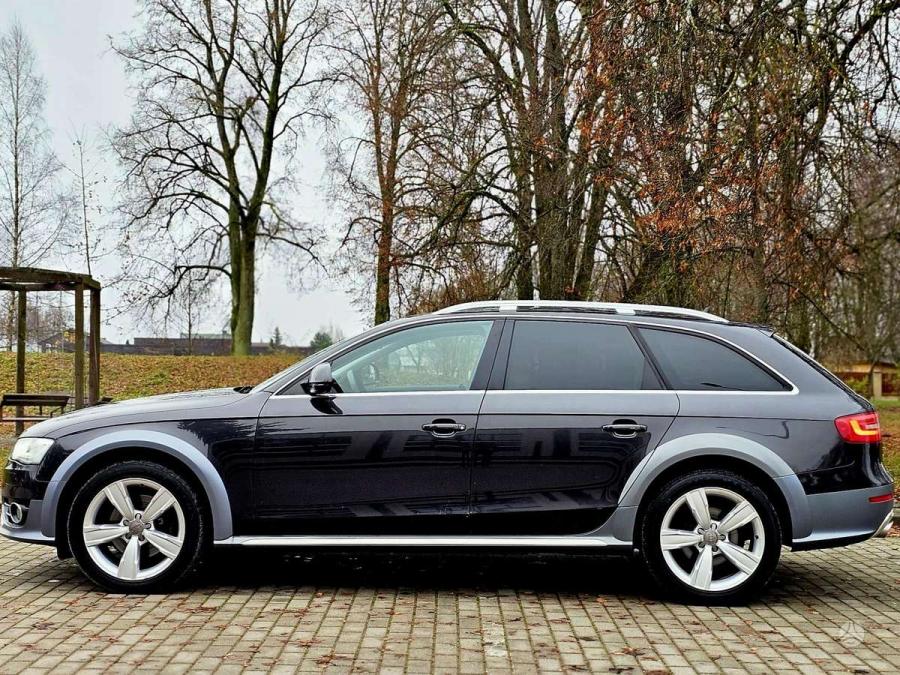 Pelēks Audi A4 Allroad 2013 Tauragė, ar dzinēja tilpumu 2.97 L un nobraukumu 273 tūkst. km par 8900 €, foto 4 vietnē AUTOMOTO.COM.LV