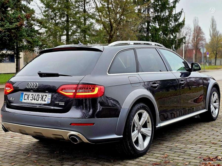 Pelēks Audi A4 Allroad 2013 Tauragė, ar dzinēja tilpumu 2.97 L un nobraukumu 273 tūkst. km par 8900 €, foto 7 vietnē AUTOMOTO.COM.LV