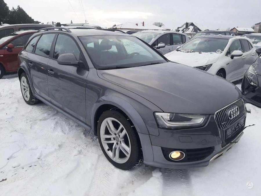 Pelēks Audi A4 Allroad 2013 Kauņa, ar dzinēja tilpumu 1.97 L un nobraukumu 209 tūkst. km par 9950 €, foto 4 vietnē AUTOMOTO.COM.LV