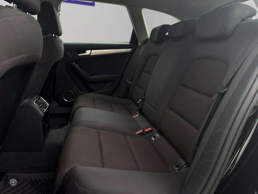 Grey Audi A4 Allroad 2016 in Kaunas, with an engine capacity of 2.00 L and mileage of 248 thousand km for 12999 €, photo 12 on AUTOMOTO.COM.LV