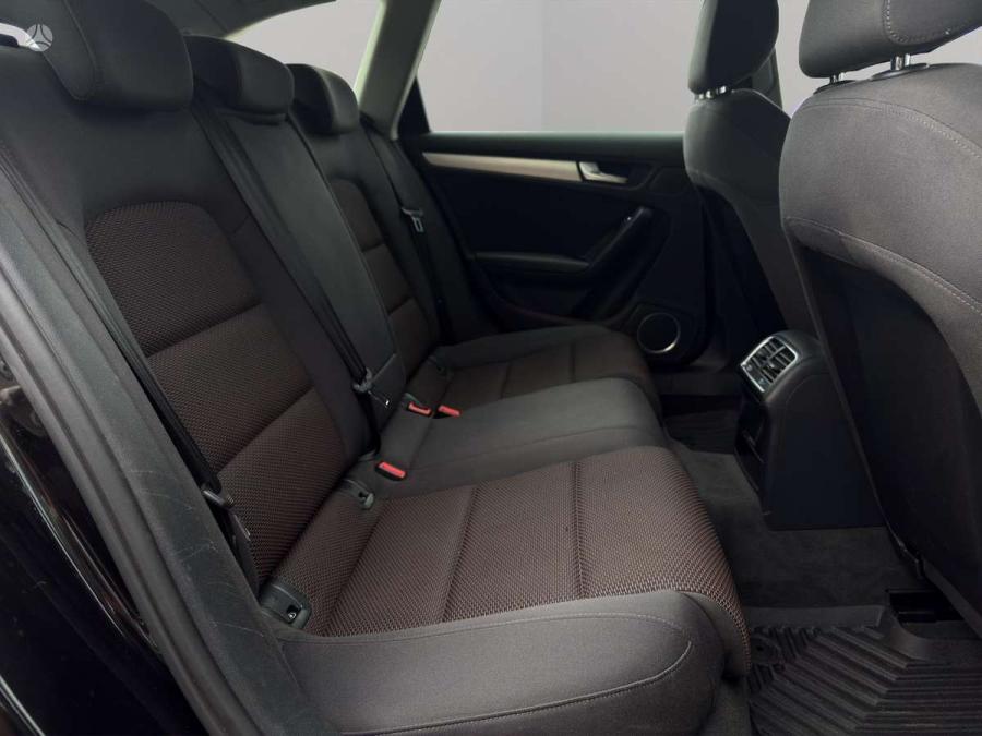 Grey Audi A4 Allroad 2016 in Kaunas, with an engine capacity of 2.00 L and mileage of 248 thousand km for 12999 €, photo 13 on AUTOMOTO.COM.LV