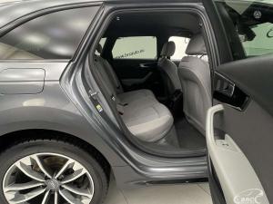 Grey Audi A4 Allroad 2017 in Vilnius, with an engine capacity of 2.97 L and mileage of 285 thousand km for 12500 €, photo 11 on AUTOMOTO.COM.LV