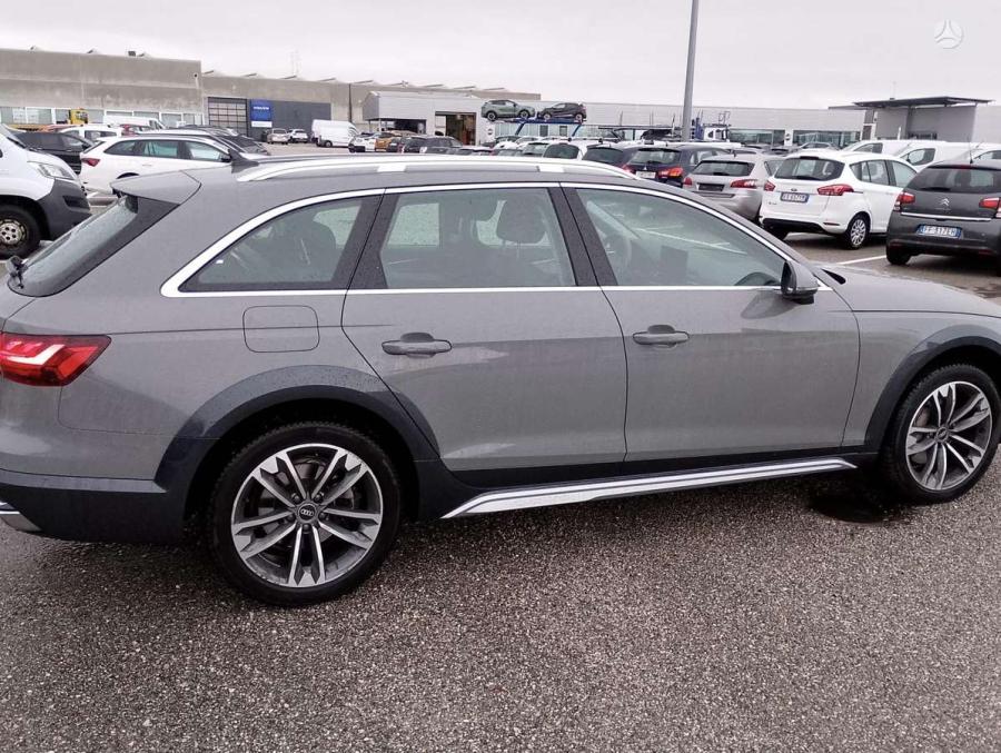 Pelēks Audi A4 Allroad 2021 Panevēža, ar dzinēja tilpumu 1.97 L un nobraukumu 170 tūkst. km par 18500 €, foto 3 vietnē AUTOMOTO.COM.LV