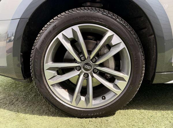 Grey Audi A4 Allroad 2021 in Panevezys, with an engine capacity of 1.97 L and mileage of 172 thousand km for 21900 €, photo 10 on AUTOMOTO.COM.LV