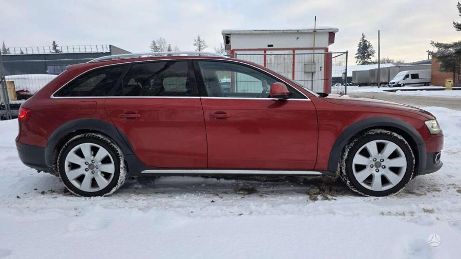 Red Audi A4 Allroad 2014 in Siauliai, with an engine capacity of 1.97 L and mileage of 282 thousand km for 8499 €, photo 6 on AUTOMOTO.COM.LV
