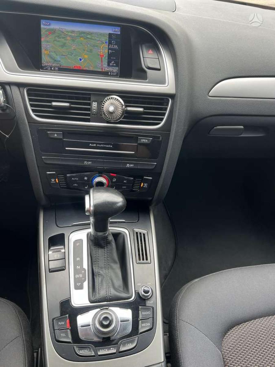 Balts Audi A4 Allroad 2013 Klaipėda, ar dzinēja tilpumu 1.97 L un nobraukumu 299 tūkst. km par 6800 €, foto 8 vietnē AUTOMOTO.COM.LV