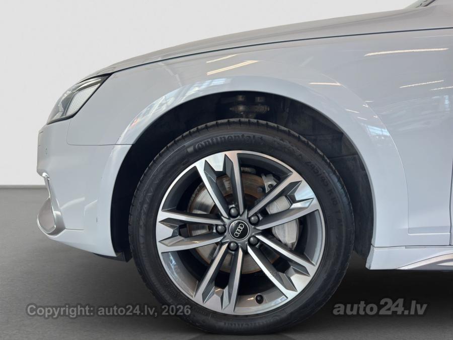 White Audi A4 Allroad 2022 in Tallinn, with an engine capacity of 2.00 L and mileage of 100 thousand km for 33900 €, photo 11 on AUTOMOTO.COM.LV
