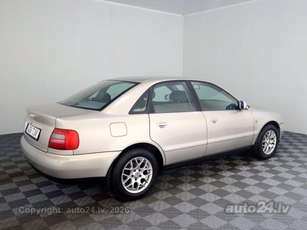 Beige Audi A4 1998 in Tallinn, with an engine capacity of 1.80 L and mileage of 186 thousand km for 1199 €, photo 3 on AUTOMOTO.COM.LV