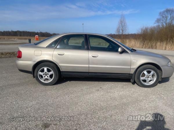 Beige Audi A4 2000 in Voru, with an engine capacity of 1.60 L and mileage of 217 thousand km for 1850 €, photo 4 on AUTOMOTO.COM.LV