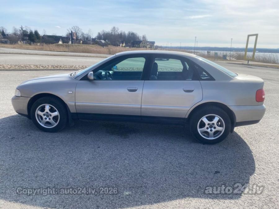 Beige Audi A4 2000 in Voru, with an engine capacity of 1.60 L and mileage of 217 thousand km for 1850 €, photo 8 on AUTOMOTO.COM.LV