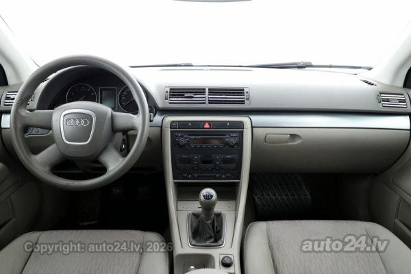 Smilšu krāsa Audi A4 2005 Tallina, ar dzinēja tilpumu 1.60 L un nobraukumu 294 tūkst. km par 1199 €, foto 5 vietnē AUTOMOTO.COM.LV