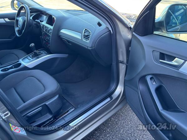 Smilšu krāsa Audi A4 2009 Paide, ar dzinēja tilpumu 1.80 L un nobraukumu 252 tūkst. km par 4590 €, foto 10 vietnē AUTOMOTO.COM.LV