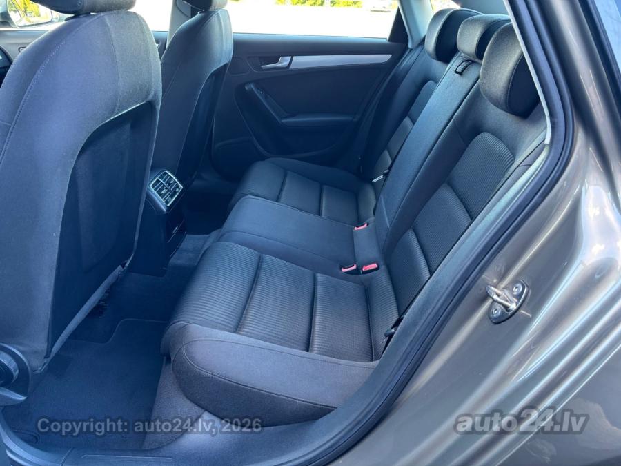 Smilšu krāsa Audi A4 2009 Paide, ar dzinēja tilpumu 1.80 L un nobraukumu 252 tūkst. km par 4590 €, foto 14 vietnē AUTOMOTO.COM.LV
