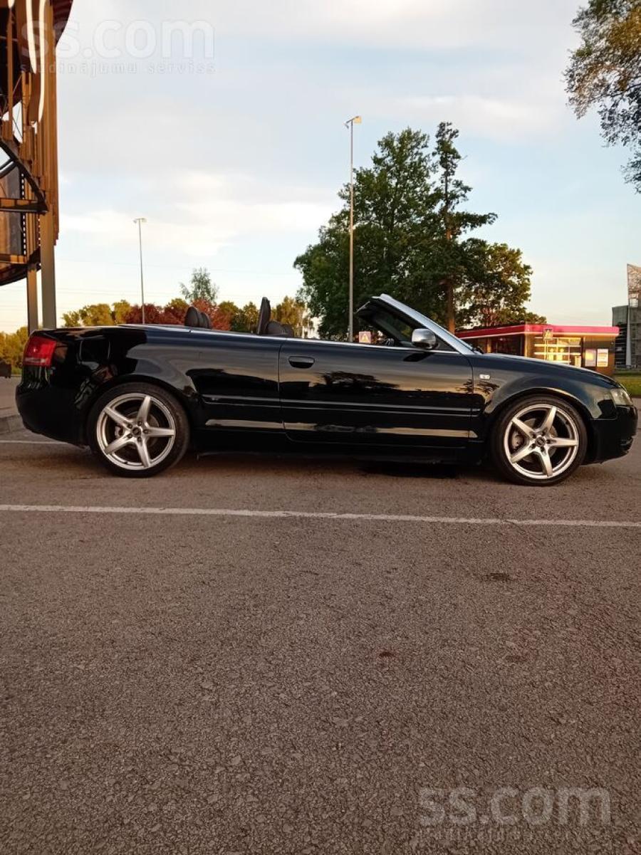 Black Audi A4 2003 in Riga, with an engine capacity of 2.50 L and mileage of 313 thousand km for 3150 €, photo 6 on AUTOMOTO.COM.LV