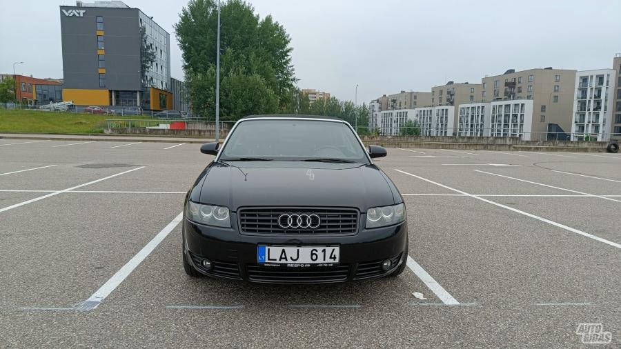 Черный Ауди А4 2003 в Вильнюс, объемом двигателя 1.80 л и пробегом 190 тыс. км за 2800 €, фото 3 на AUTOMOTO.COM.LV