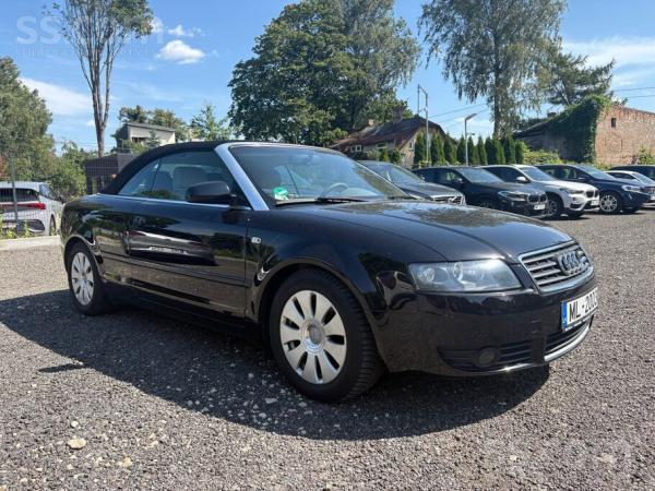 Black Audi A4 2003 in Riga, with an engine capacity of 3.00 L and mileage of 0 thousand km for 3590 €, photo 9 on AUTOMOTO.COM.LV