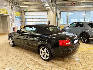 Black Audi A4 2004 in Vilnius, with an engine capacity of 2.50 L and mileage of 224 thousand km for 2999 €, photo 6 on AUTOMOTO.COM.LV
