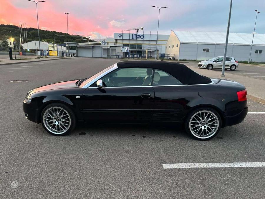 Melns Audi A4 2004 Viļņa, ar dzinēja tilpumu 2.50 L un nobraukumu 278 tūkst. km par 3650 €, foto 3 vietnē AUTOMOTO.COM.LV