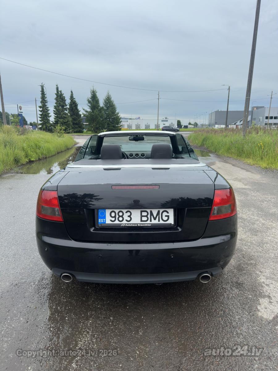 Melns Audi A4 2004 Tallina, ar dzinēja tilpumu 1.80 L un nobraukumu 305 tūkst. km par 5000 €, foto 12 vietnē AUTOMOTO.COM.LV