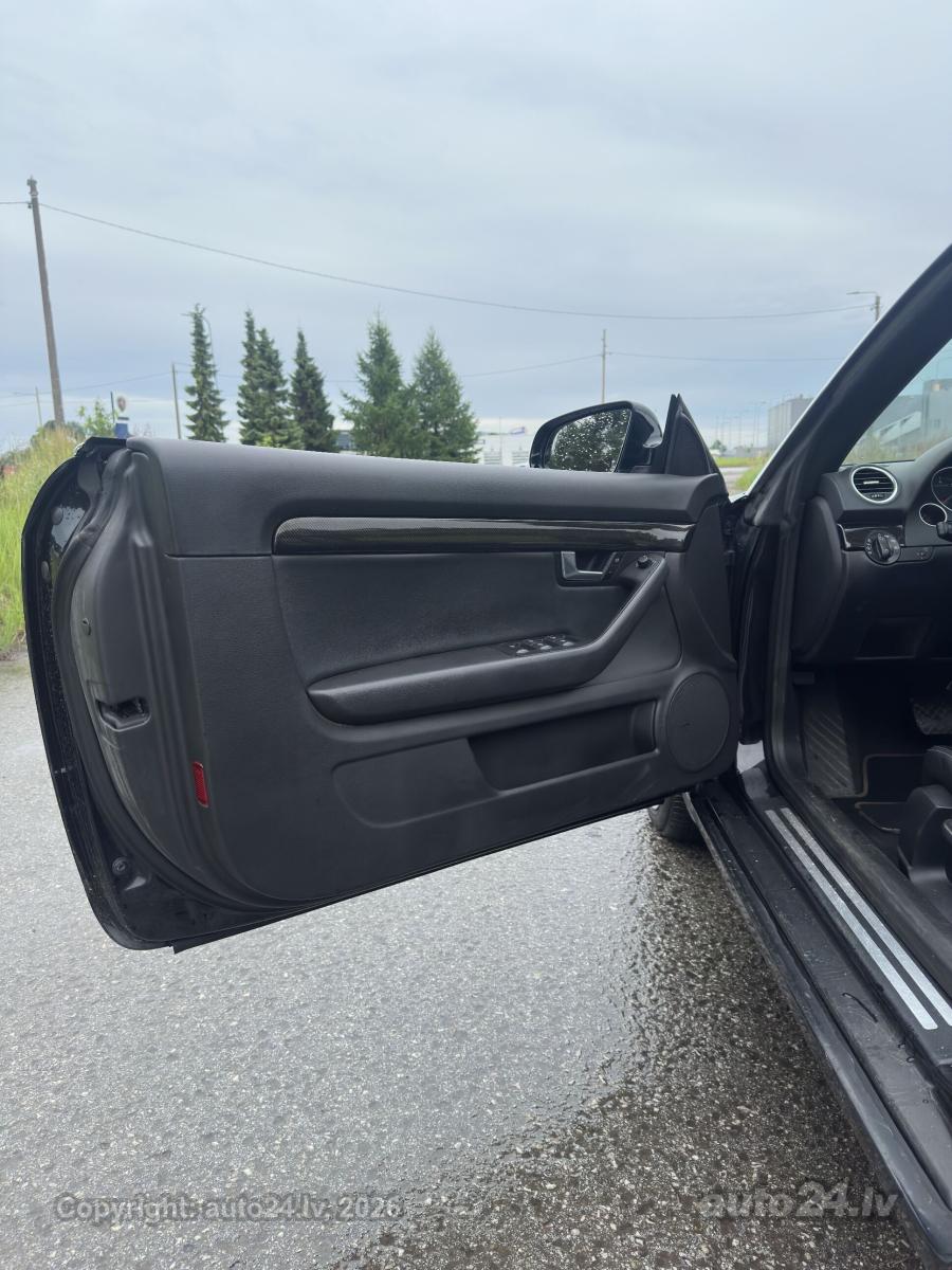 Melns Audi A4 2004 Tallina, ar dzinēja tilpumu 1.80 L un nobraukumu 305 tūkst. km par 5000 €, foto 19 vietnē AUTOMOTO.COM.LV