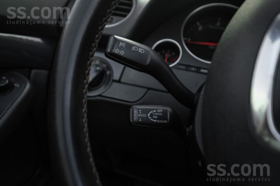 Melns Audi A4 2004 Tukums, ar dzinēja tilpumu 2.50 L un nobraukumu 253 tūkst. km par 3490 €, foto 16 vietnē AUTOMOTO.COM.LV