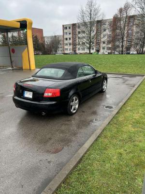 Melns Audi A4 2005 Panevēža, ar dzinēja tilpumu 1.80 L un nobraukumu 258 tūkst. km par 2650 €, foto 3 vietnē AUTOMOTO.COM.LV